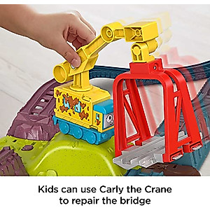 Thomas & Friends Toy Train Set Loop & Launch Maintenance Yard with Thomas Motorized Engine & Carly the Crane for Preschool Kids Ages 3+ Years