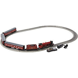 Lionel Hogwarts Express LionChief 5.0 O Gauge Train Set with Bluetooth Capability