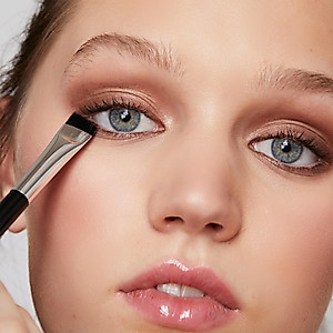 The Corner Brush Eye Stamper