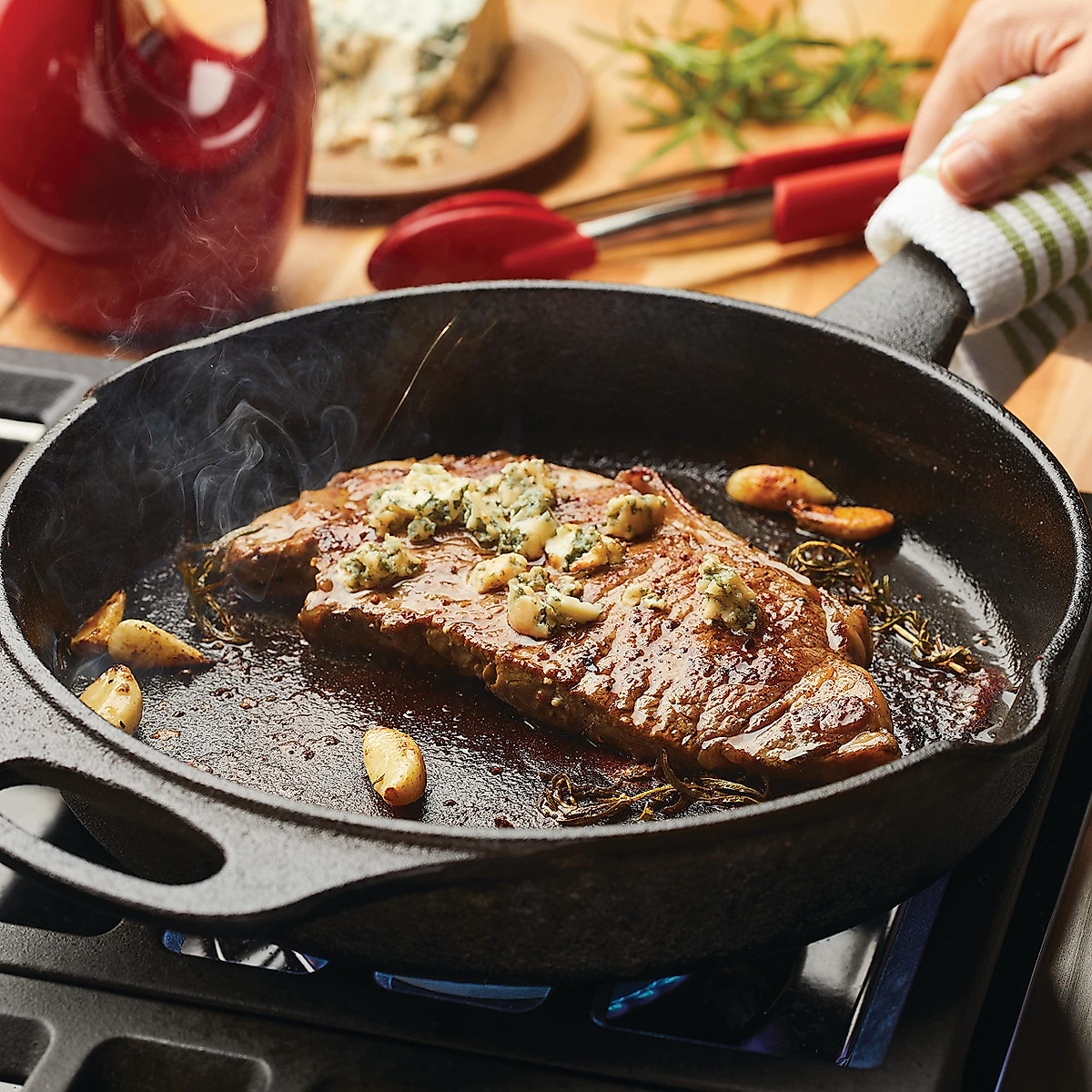 Rachael Ray Pre-seasoned Cast Iron Skillet, 10 Inch, Black