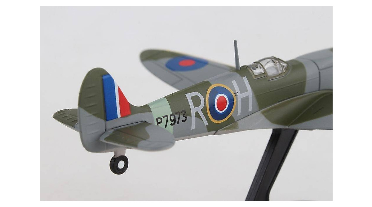 Daron RAAF Spitfire 1/93 Die-Cast Model with Stand