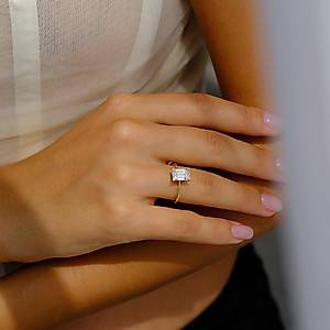 espere 2 Carat Emerald Cut Moissanite Engagement Ring Classic Solitaire Engagement Ring Solid Gold Plain Ring Band 14K Yellow Gold Bridal Ring Stackable Wedding Ring Size 7