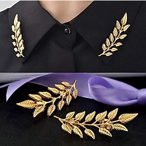 TFYU 4 Pcs Deer Head Double Link Chains, Gold Stud, Retro Hollow Pattern and Angle Triangle Tassels Collar Pins Brooch Clip Pin Brooches Shirt Collar Decoration Parts with Free Box