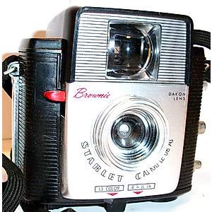 Vintage Kodak Brownie Starlet Camera In Original Box EXC++++AS PICTURED