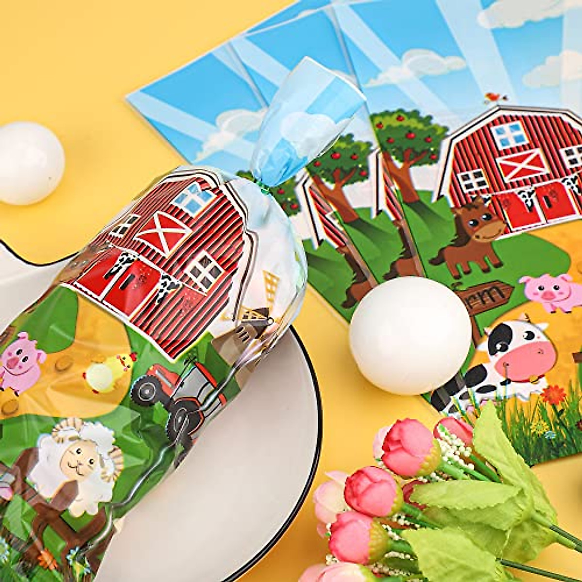 100 Pieces Farm Animal Cellophane Bags Farmhouse Party Treat Bag Cow Sheep Pig Printed Candy Goodie Bags with 100 Twist Ties for Birthday Baby Shower Party Favors Chocolate Snacks Cookies Packaging