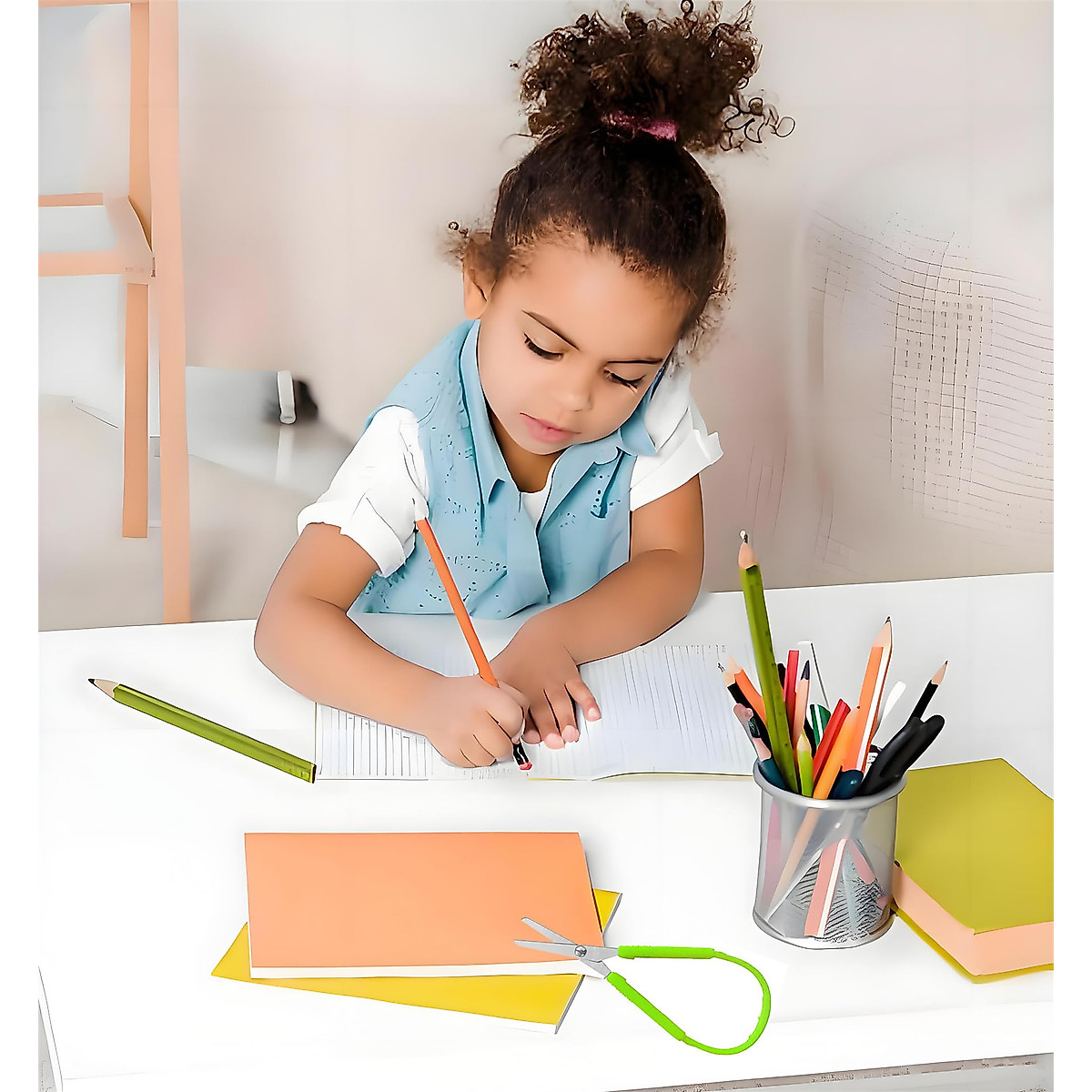 Mini Squeeze Scissors, Lefty Support Loop Scissors for Toddlers，5 Inch Adaptive Design Preschool Training Scissors (3, Red+Blue+Yellow)