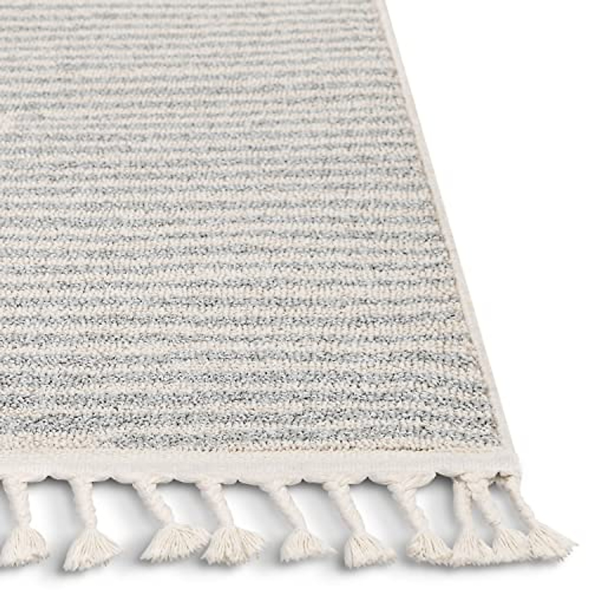 Well Woven Zella Grey Tribal Diamond Medallion (5'3" x 7'3") Area Rug