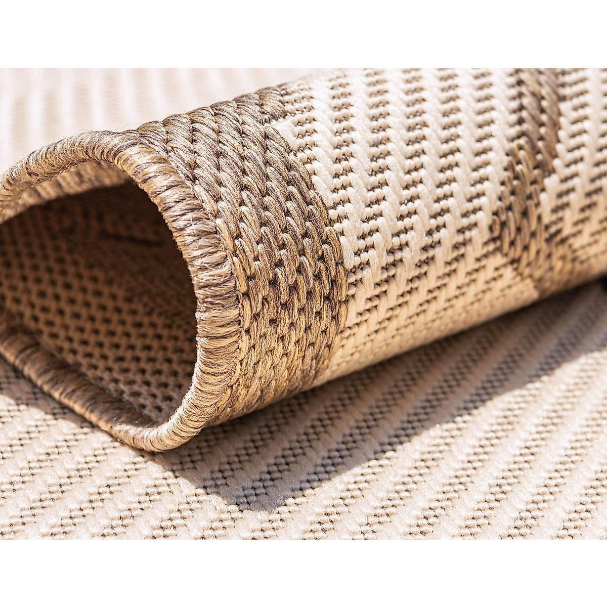 Unique Loom Outdoor Trellis Collection Area Rug - Geometric (6' 1" x 9' Rectangle, Beige/ Brown)