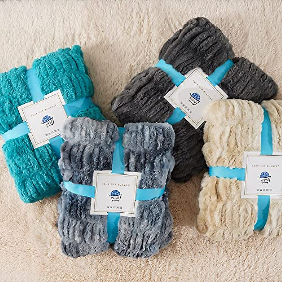 Super Soft Faux Fur Throw Blanket- Royal Luxury Cozy Plush Blanket use for Couch Sofa Bed Chair, Reversible Fuzzy Faux Fur Velvet Blanket 50 Inch x 60 Inch (Blue)