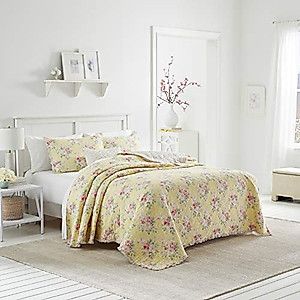 Laura Ashley Home | Melany Collection | Premium Quality Pillow Sham, Decorative Pillow Case for Bedroom Living Room and Home Décor, Standard, Yellow