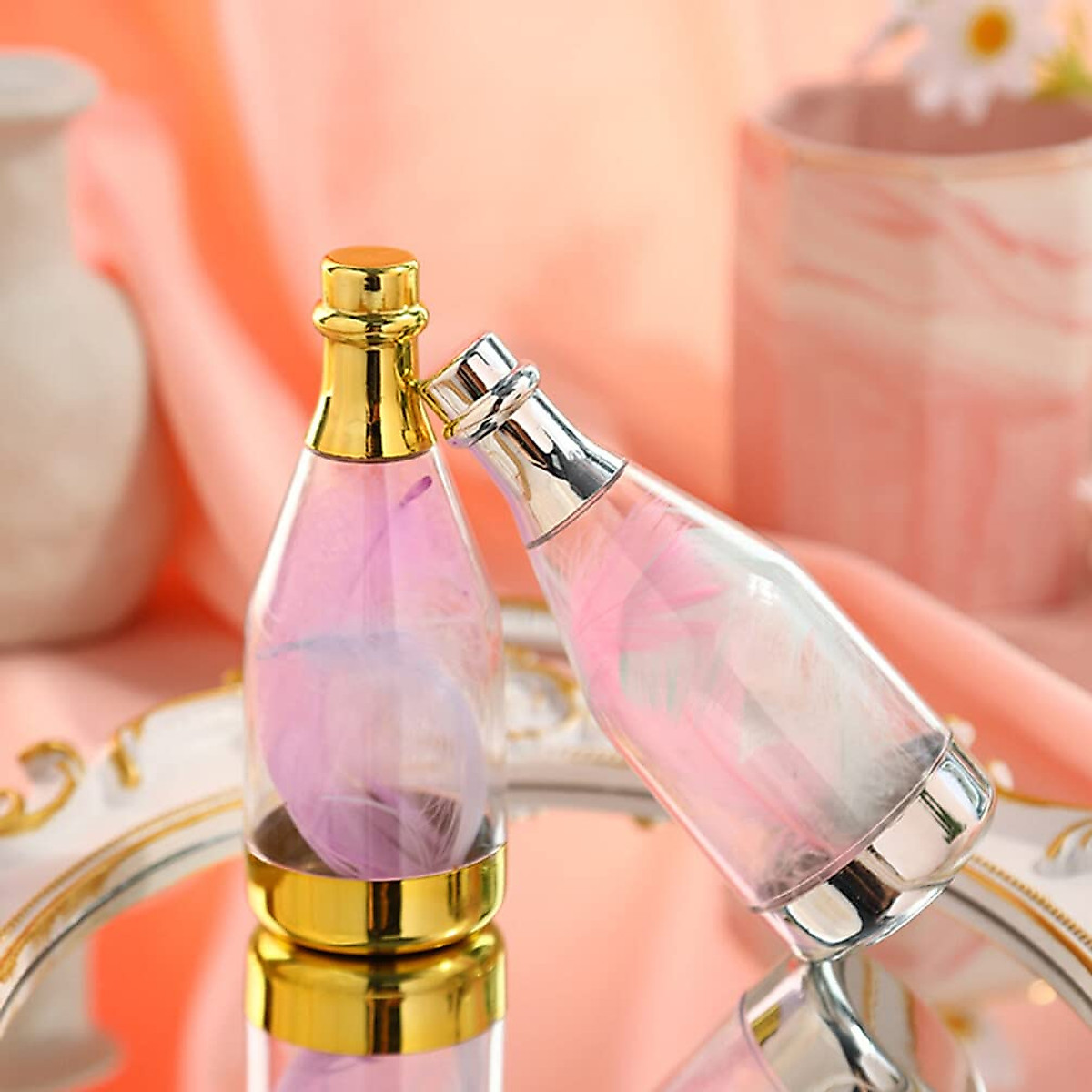 TOYANDONA 20Pcs Metallic Bottle Container Mini Bottle Shaped Candy Jars Wedding Candy Box Bridal Shower Favors Plastic Wine Containers Golden