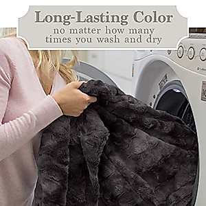 The Connecticut Home Company Throw Blanket, Soft Plush Reversible Shag and Sherpa, Warm Thick Throws for Bed, Comfy Washable Bedding Accent Blankets for Sofa Couch Chair, 65x50, Dusty Rose