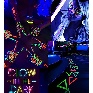 CICINY UV LED Black Light Bulbs 2 Pack, A19 E26 8W Blacklight Bulb for Glow in The Dark, UVA Level 385-400nm, Blacklight light bulbs for Parties Body Paint Fluorescent Poster Pet Stains