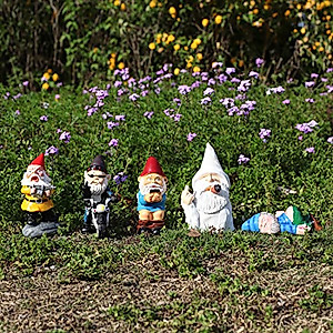 SHOWFEICAT Funny Garden Gnome with Gun Military Gnome Fighting Outdoor Indoor Lawn Statue Patio Porch Decoration