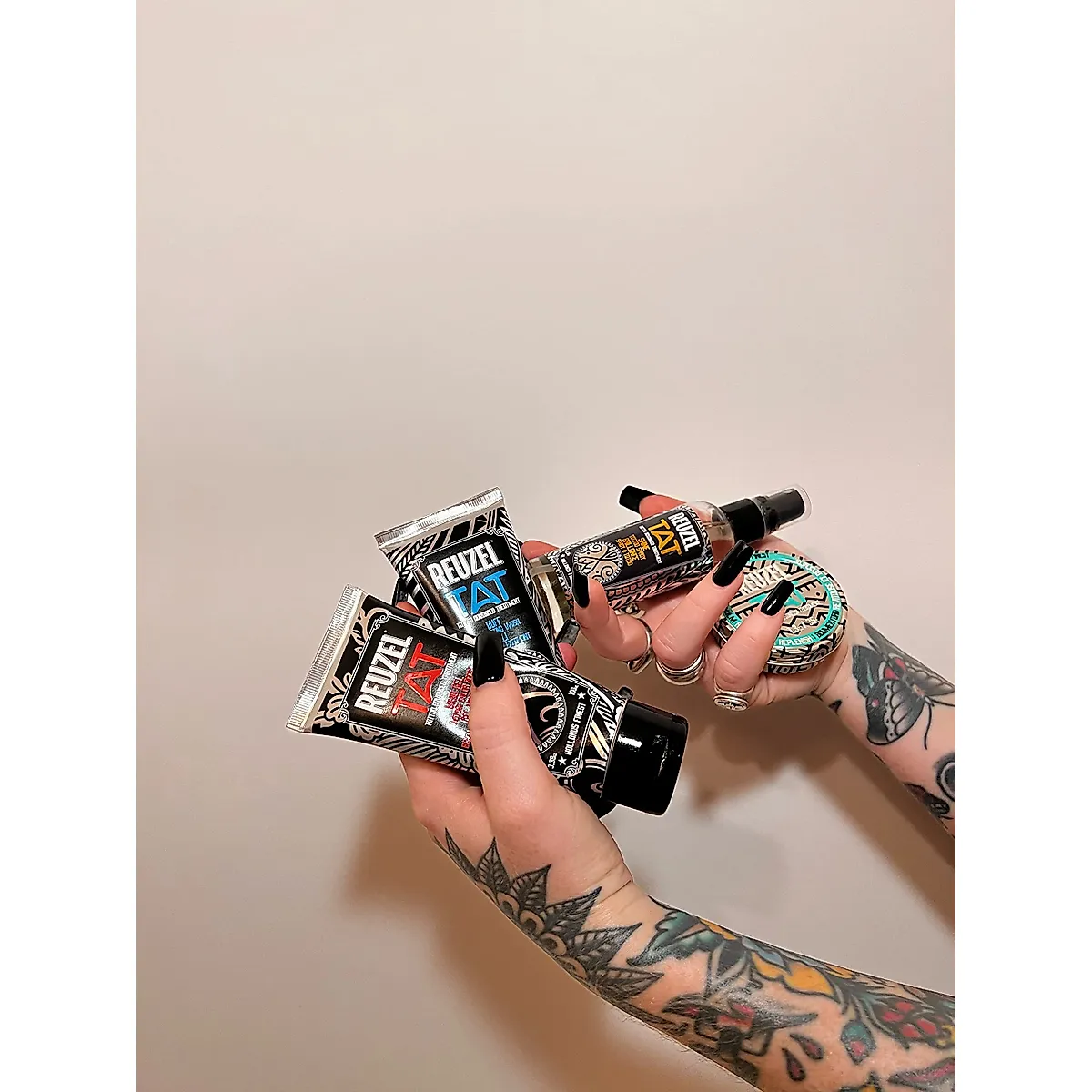 REUZEL Vivid Gel, Color Enhancement Revives Tattoos, Moisturizes, Soothes, Vegan Formula and Natural Ingredients, Petroleum Free, 3.38 oz