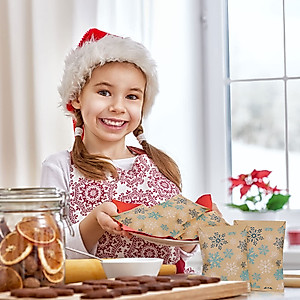 Whaline 100 Pack Winter Christmas Treat Bags Blue White Snowflakes Prints Goodies Snack Gift Bags Christmas Kraft Candy Buffet Paper Bags for Xmas Winter Holiday Party Favor Supplies, 5 x 7Inch