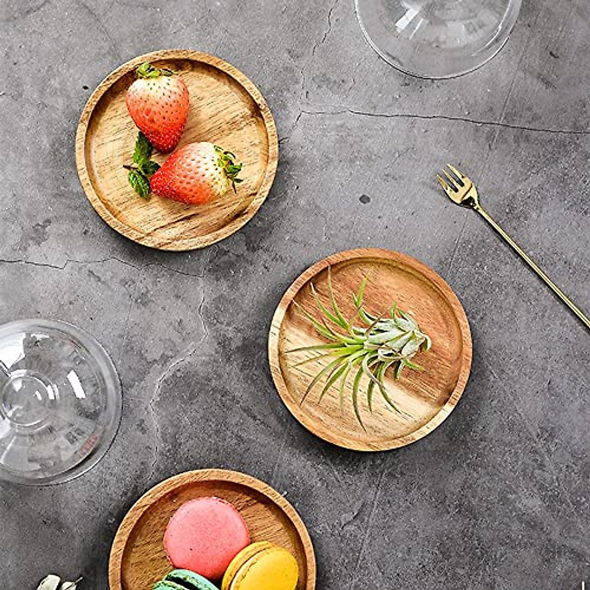 KVMORZE Mini Glass Dessert Dome with Base, Small Decorative Cake Tray with Glass Dome Cover, Cake Fruit Display Server Tray for Kitchen/Birthday/Party/Wedding, Appetizer Dessert Cheese Serving Platter