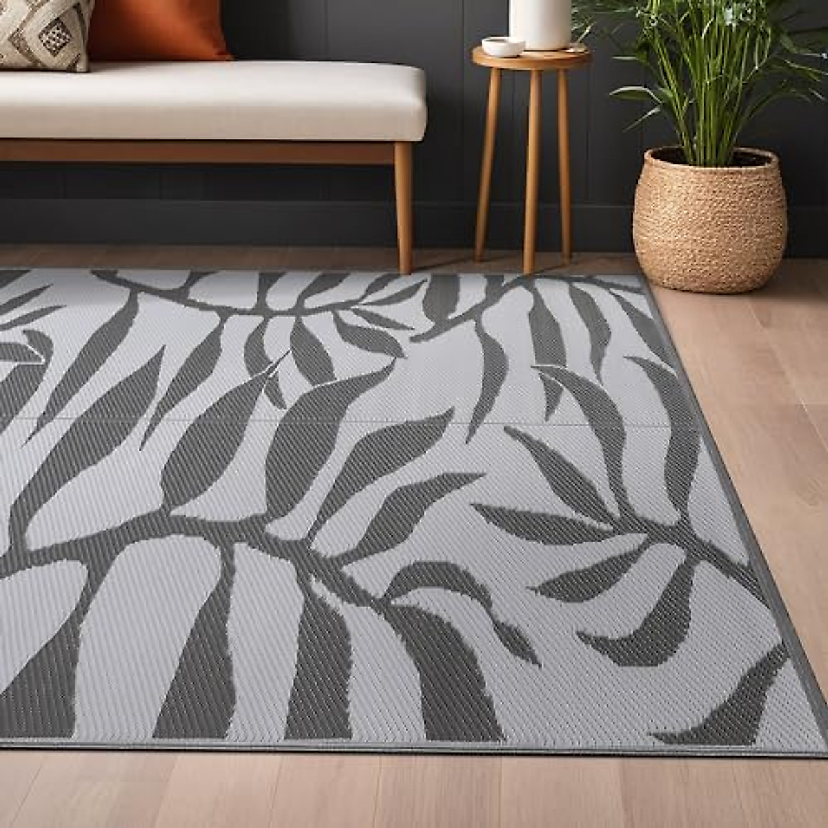 Beverly Rug Floral Leaf Outdoor Rugs 6x9 Waterproof Reversible Plastic Straw Rug Outdoor Carpet, Outside Mat for Patio, Camping, Picnic, Porch, Deck, RV, Beach, Pool, Grey and White