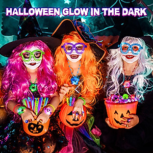 96 Pcs Halloween Party Favors Toys Bulk,Halloween Light Up Rings Glow Sticks Spin Necklace,Halloween Treats Non-Candy Goodie Bag Fillers Basket Stuffers Classroom Prizes Gifts for Kids Trick or Treats