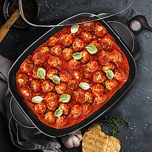10.5-Quart Jumbo Electric Skillet with Easy-Pour Spout, Black - Versatile Cooking Made Easy