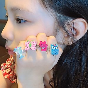 ELEMIRSA 8pcs Little Girl Jewel Rings Adjustable Costume Princess Pretend Play and Dress Up Rings for Girl Toddlers Teens Children's Jewelry Set Toy Butterfly Box