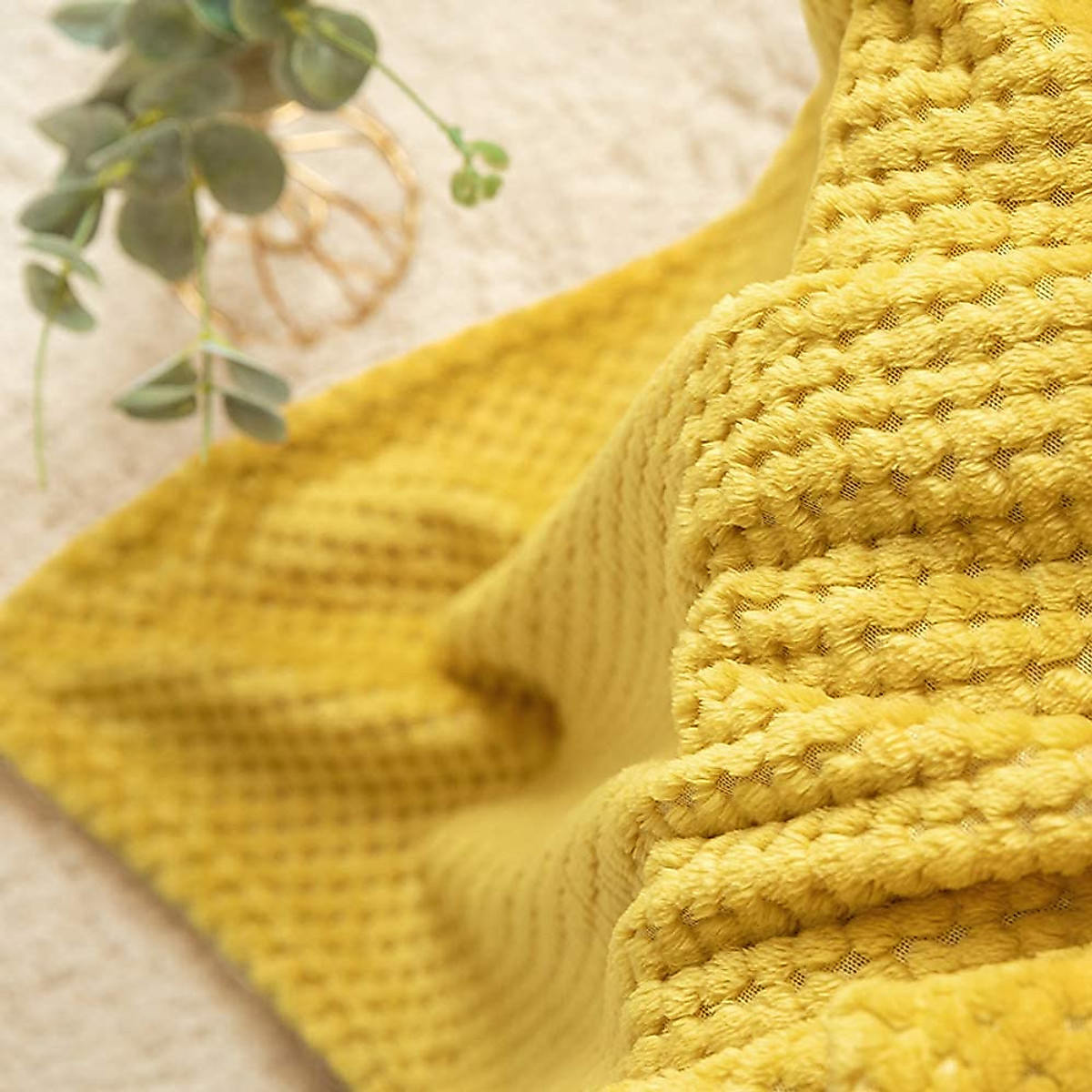 jinchan Fleece Throw Blanket 50"x60" Flannel Blanket for Couch Bed Throw Cozy Soft Throw Blanket Living Room Decor Fluffy Blanket Throw Gifts Mustard Yellow