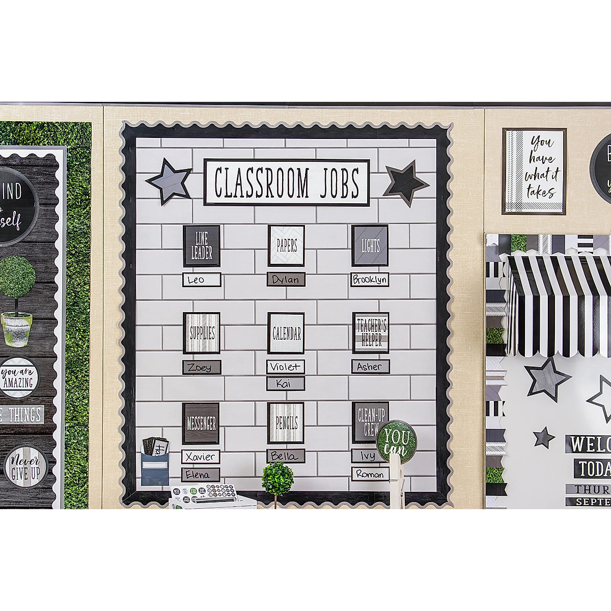 Teacher Created Resources Modern Farmhouse Black with Gray Scalloped Rolled Border Trim – 50ft - Decorate Bulletin Boards, Walls, Desks, Windows, Doors, Lockers, Schools, Classrooms, Homeschool