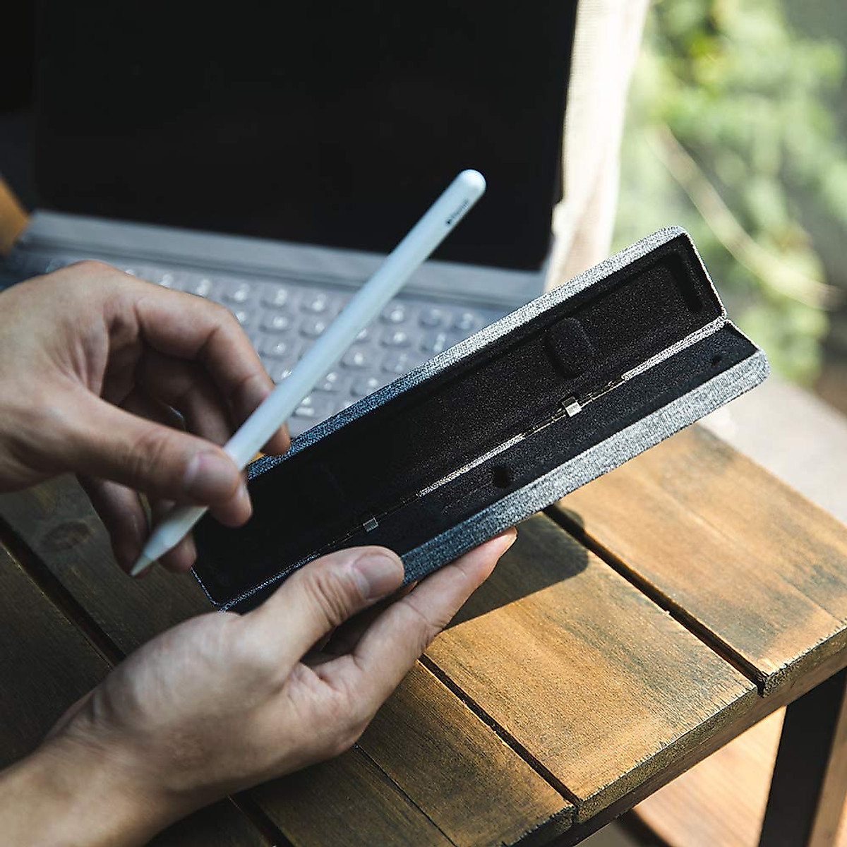 tomtoc Holder Case for 2024 New iPad Pencil Pro, iPad Pencil, Protective Storage Case for iPad Pen, Travel Carrying Pencil Box Fit for iPad Pro/Air 2024/iPad Air 5/iPad Mini 6