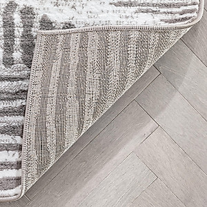 Well Woven Axasta Ivory Grey Diamond Medallion Tribal Area Rug 5x7 (5'3" x 7'3")