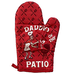 Daddio of The Patio Oven Mitt Funny Backyard BBQ Grilling Fathers Day Kitchen Glove Funny Graphic Kitchenwear Dad Joke Funny Food Novelty Cookware Red Oven Mitt