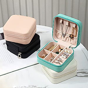 MODENGKONGJIAN Mini Jewelry Travel Case, PU Leather Travel Jewelry Organizer Box, Small Portable Portable Jewellery Storage Holder for Womens Rings Earrings Necklaces Bracelets (Black)