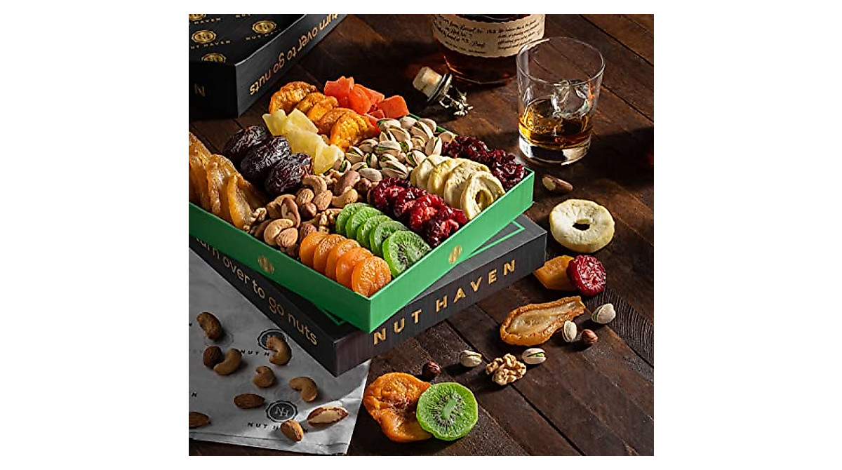 Holiday Dried Fruit & Nuts Gift Basket - Gourmet Healthy Gift