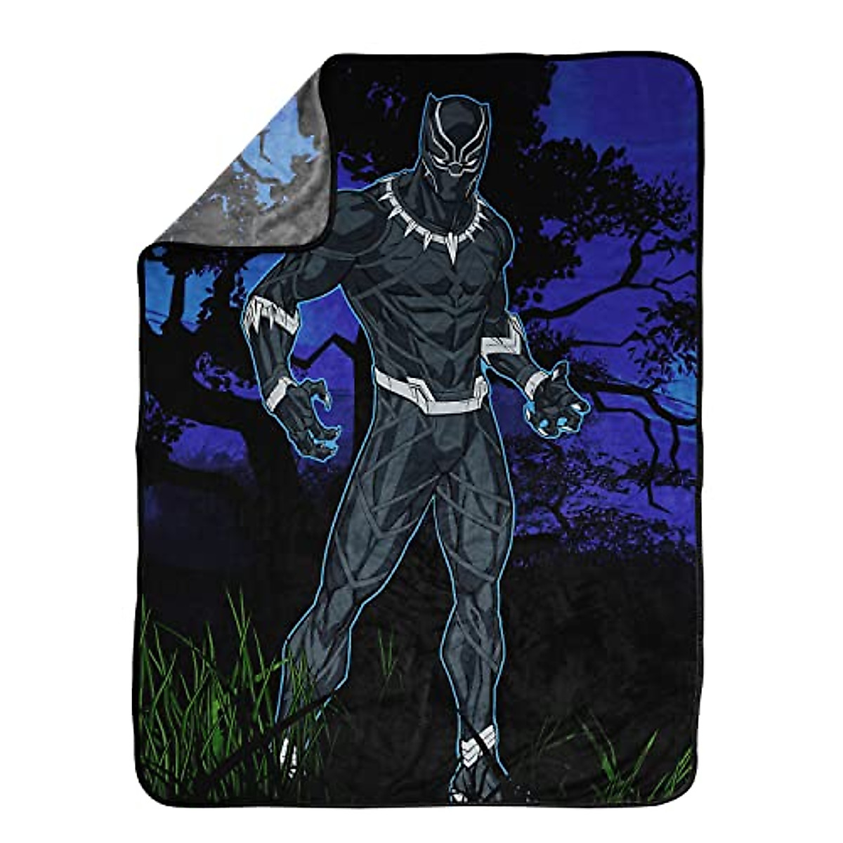 Marvel Black Panther Legend Throw Blanket - Measures 46 x 60 inches, Kids Bedding - Fade Resistant Super Soft Fleece (Official Product)