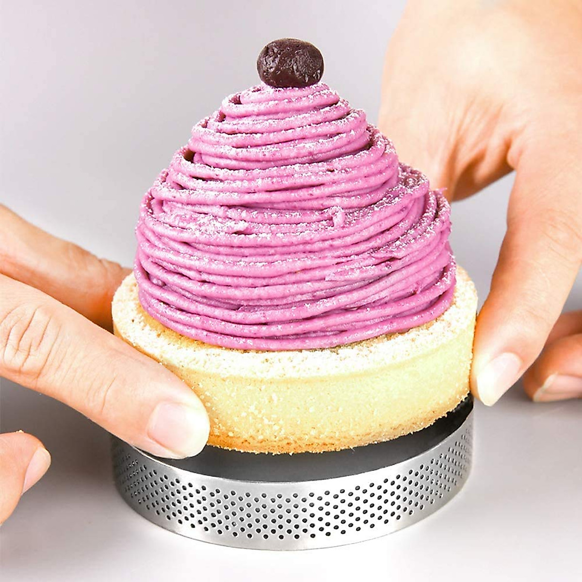 WSNM Steel Perforated Tart Rings,Heat-Resistant Porous Cake Mousse Molds,Non-Stick Bottom Tower Pie Cake Rings