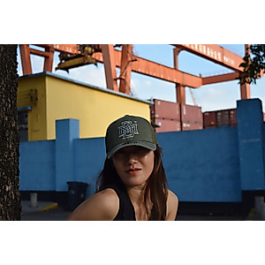 Adjusted Size Washed Cap Closure Popular Fitted Style .100% Cotton 100% Polyester. No Logo. Bottle Green/Green