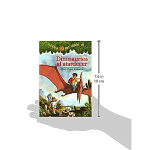 Dinosaurios al atardecer (Casa del arbol) (Spanish Edition)