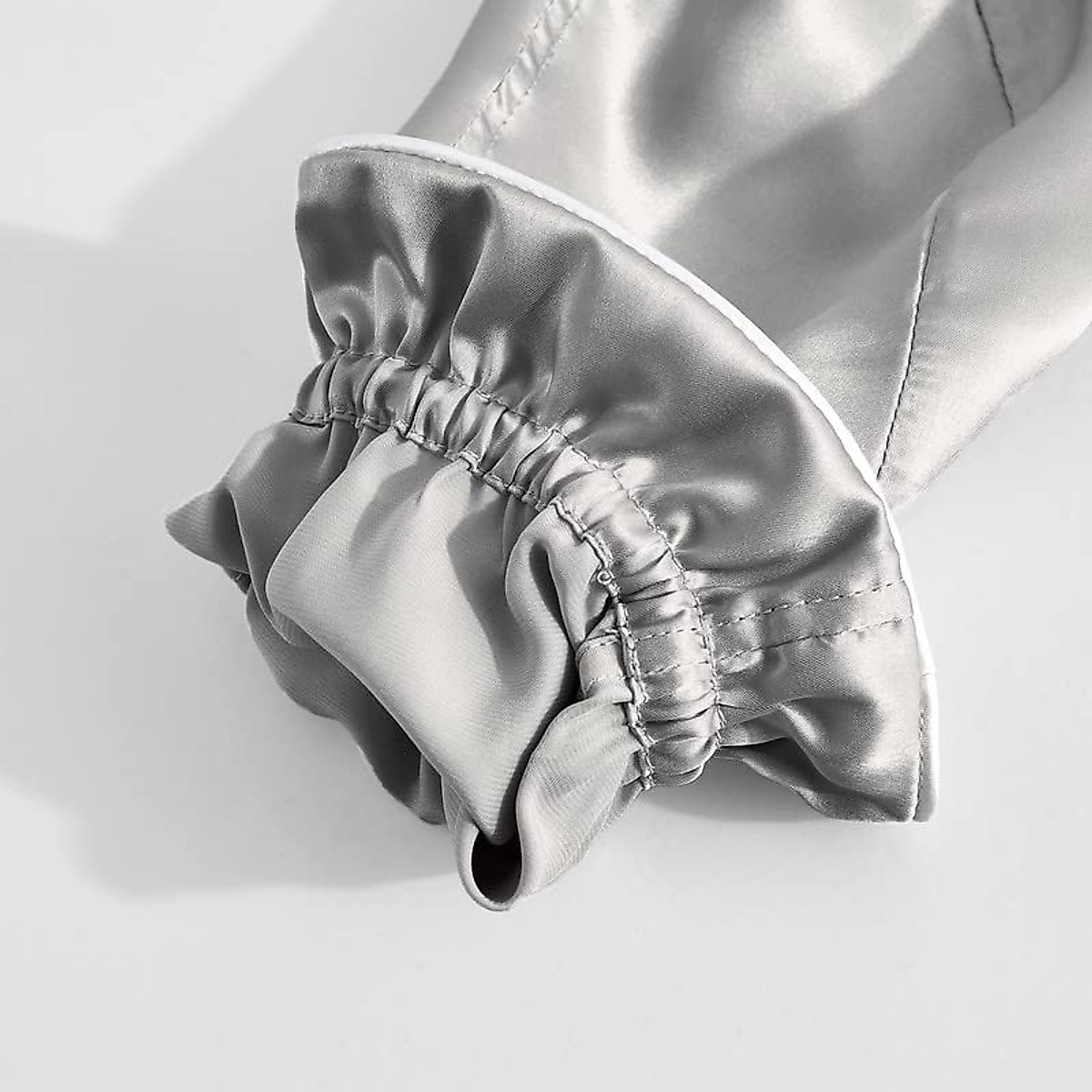 THXSILK 100% Pure Mulberry Silk Hyaluronic Acid Sleep Socks for Women Men Soft Skin Whitening Moisture Heal and Treat Dry Cracked Heels, Sock Length 9.65", Grey