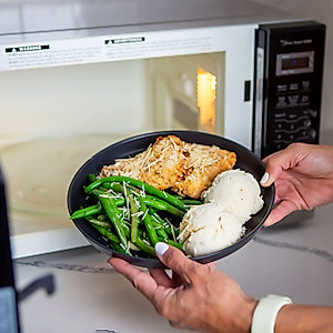 Grow Forward Premium Wheat Straw Plates - 10 Inch Reusable Hard Plastic Dinner Plates Set of 8 - Unbreakable Microwave Safe Plates for Dessert, Camping, RV, Outdoors, Patio, Kitchen Dishes - Moonlight