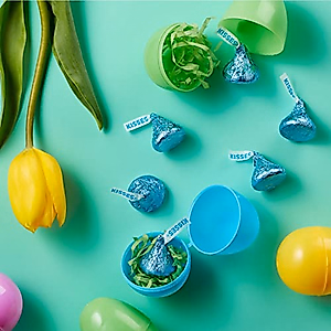 HERSHEY'S KISSES Blue Foils Milk Chocolate Candy, Bulk, 66.7 oz Bag (400 Pieces)