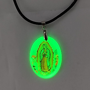 PTGMH Religious Jewelry Adjustable Virgin Mary Necklace for Women Godmother Necklace Lady of Guadalupe Oval Pendant Resin Glow in the Dark Fashionable Religious Gifts (green)