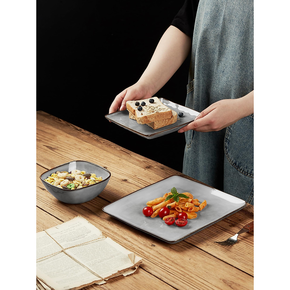 Famiware Dinnerware Sets for 4, Ocean Square 12-Piece Kitchen Plates and Bowls Sets, Reactive Glaze, Microwave and Dishwasher Safe, Scratch Resistant, Grey