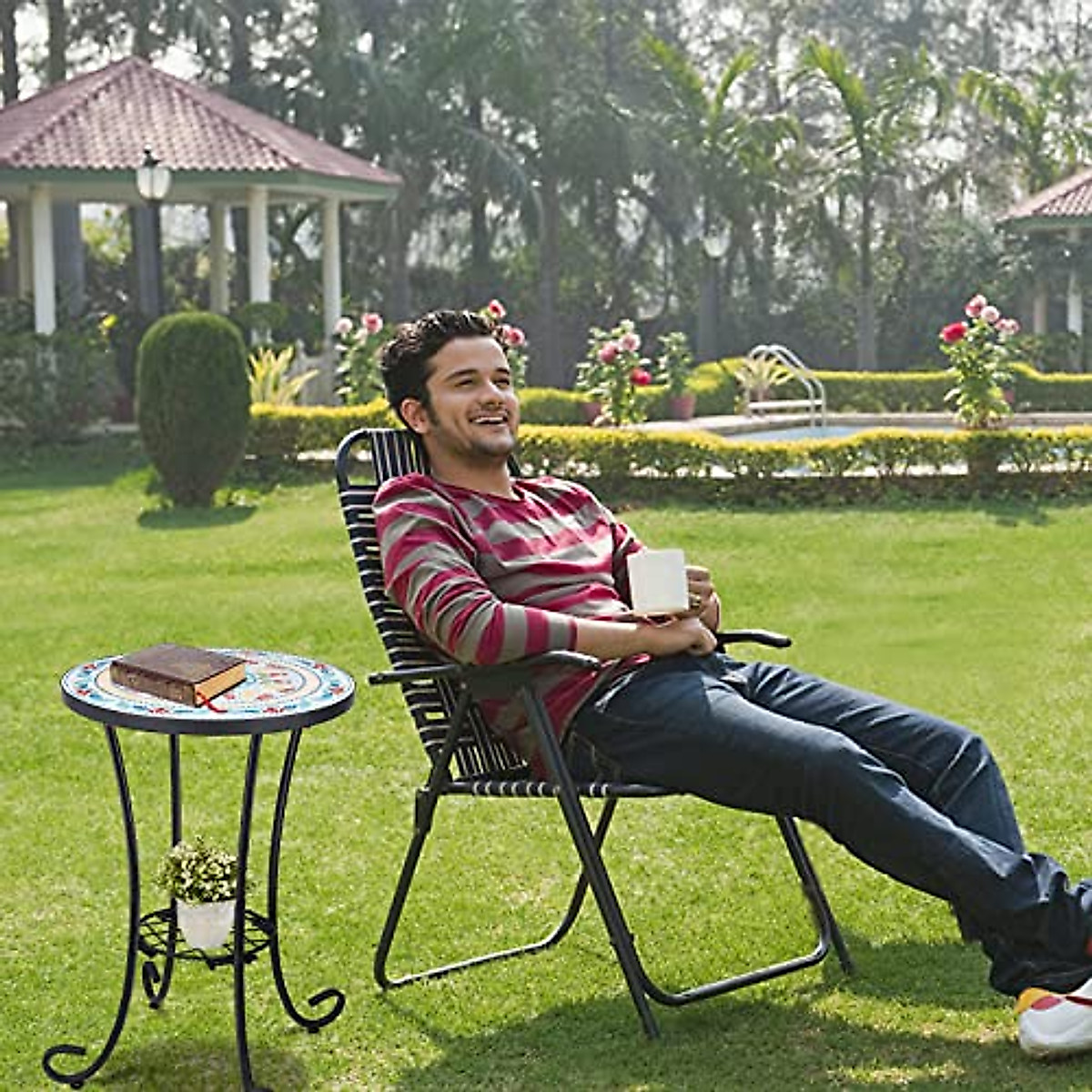 VCUTEKA Outdoor Side Table Mosaic Patio Table Accent Table Mosaic Tile Top Metal Frame Small End Table Porch Beach Patio Garden Balcony Beige 14''