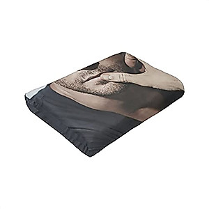 Chris Hemsworth Soft and Comfortable Warm Fleece Blanket for Sofa, Bed, Office Knee pad,Bed car Camp Beach Blanket Throw Blankets (60"x50") … (50"x40")