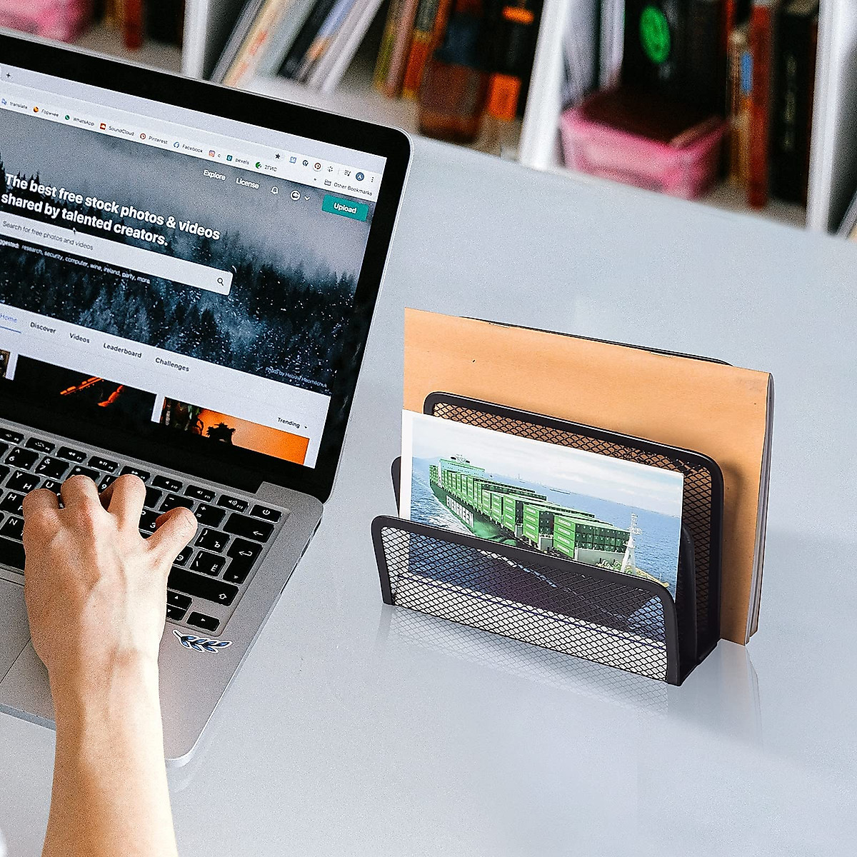 Desk Mail Organizer wishacc Small File Holders Letter Organizer Metal Mesh Document/Filing/Folders/Paper Organizer for Desktop