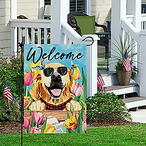CMEGKE Spring Golden Retriever Tulip Garden Flag, Spring Golden Retriever Dog Flag, Easter Garden Flag Spring Summer Vertical Double Sided Burlap Welcome Dog Floral Holiday Party Rustic Farmhouse Yard Home Outdoor Decoration 12.5 x 18 In