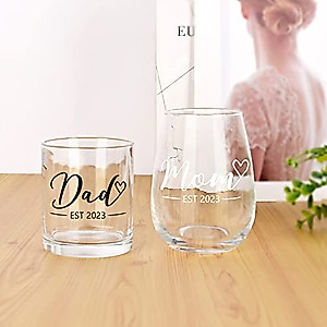 Modwnfy Mom & Dad Est 2023 Stemless Wine Glass and Whiskey Glass Set, New Parents Gift for Christmas Baby Shower Mother's Day Father's Day Anniversary, New Mom New Dad Gift for Daily Use