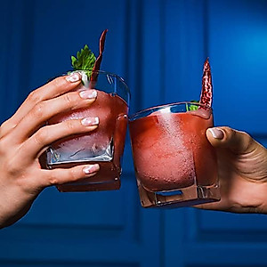 Square Drinking Whiskey Glasses Set of 4, Old Fashioned Glass Cup Bar Set, Stemless Everyday Rocks Whisky Glass Best Present for Men, Scotch, Bourbon, Vodka, Wine, Cocktail, Liquor, Tequila, Smoothie