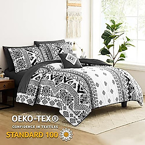 CASAAGUSTO Queen Comforter Set, 8 Pieces Boho Comforter Set, Microfiber Cozy Bohomian Bedding Set with Decor Pillow, Lightweight Breathable for All Seasons (Black and White Queen 90x90 Inches)