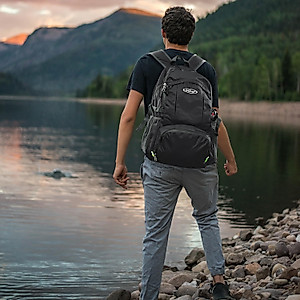 G4Free 40L Lightweight Packable Hiking Backpack with Wet Pocket, Waterproof Handy Foldable Camping Outdoor Travel Daypack