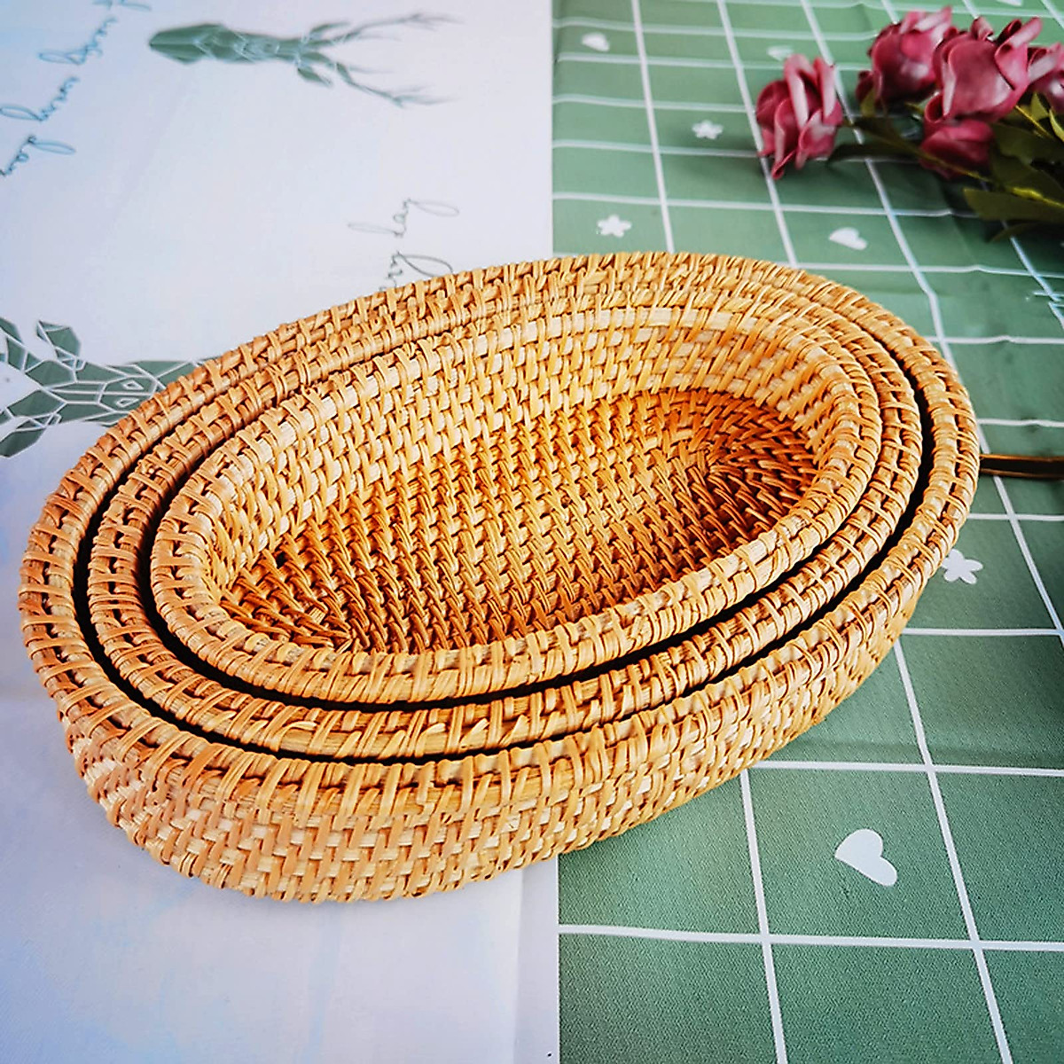 amololo 3 Pack Oval Woven Basket Trays, 11 Inch Rattan Storage Tray with 2 Inch Raised Sides, Catch All Dish, Decorative Wicker Serving Baskets Organizer Tray for Bread, Fruit, Food, Brown S, M, L